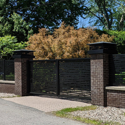 Custom Width Privacy Gate (Horizon) 68"H | HIDEAWAY Canada
